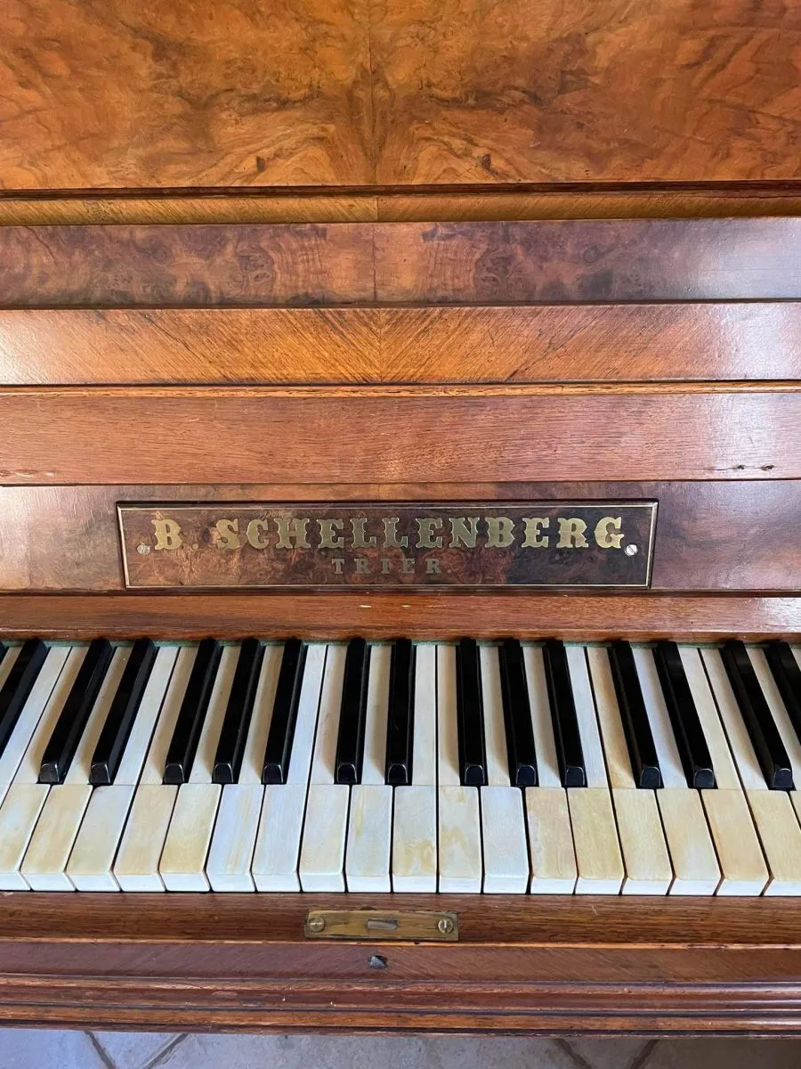 Πιάνο B.Schellenberg Trier outlet online - Μουσικά Όργανα κατάστημα - S-musicalinstrument.com